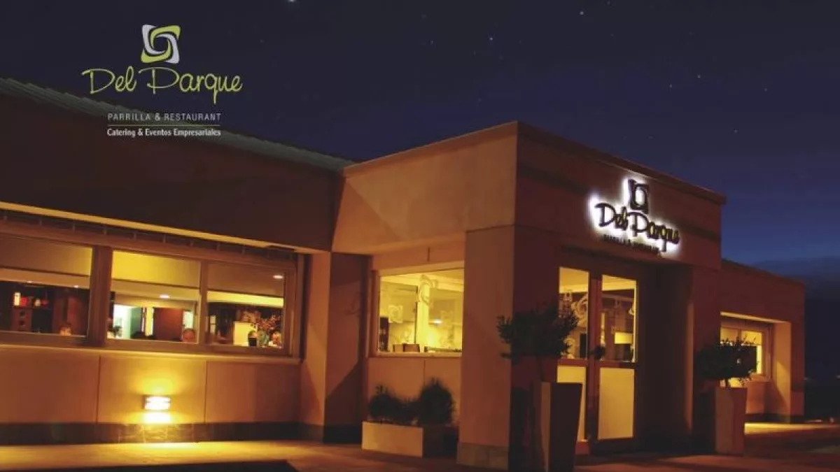 El restaurante Del Parque celebra su reinauguración y presenta nuevos ...